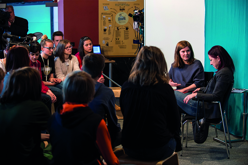 2016-04-29 Hannah Lessing - DemokratieWEBstatt.at